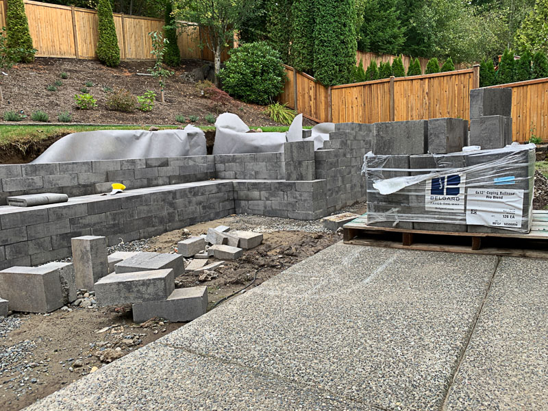 Backyard Retaining Wall Brick - Belgard Weston Rio | Design | Style | Love